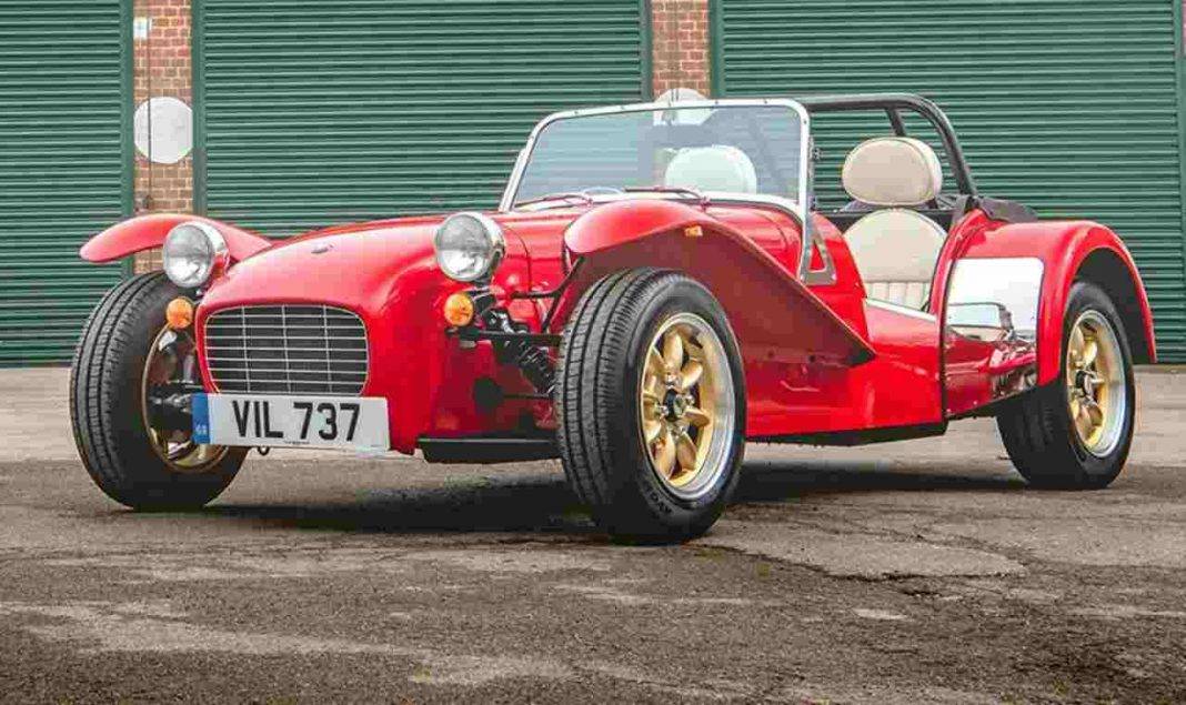 Caterham Super Seven 1600, la roadster dall'anima anni Settanta
