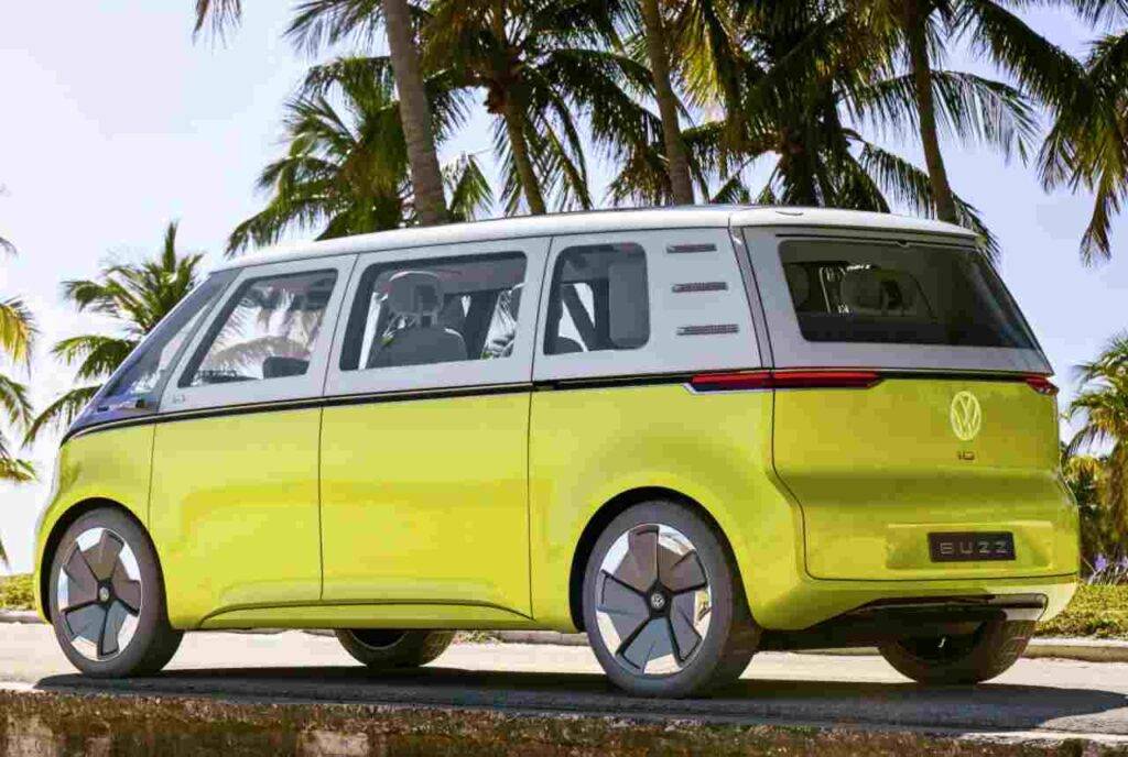Volkswagen Bulli torna in versione elettrica: la data di uscita