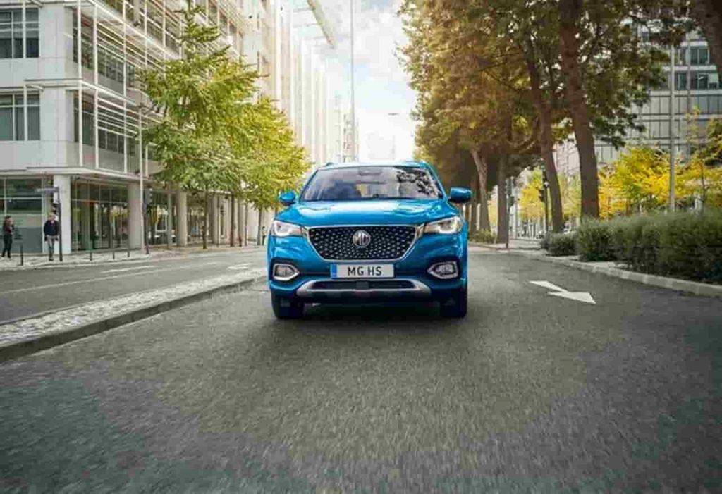 MG HS, dopo l'ibrido arriva anche il modello a benzina: dettagli e ...